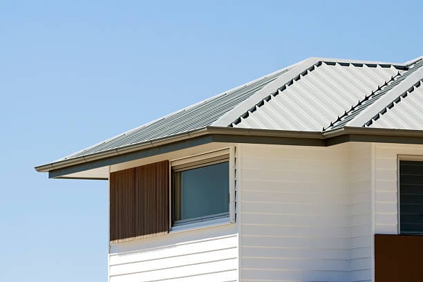 Do Insurance Companies Cover Metal Roofs in Florida?